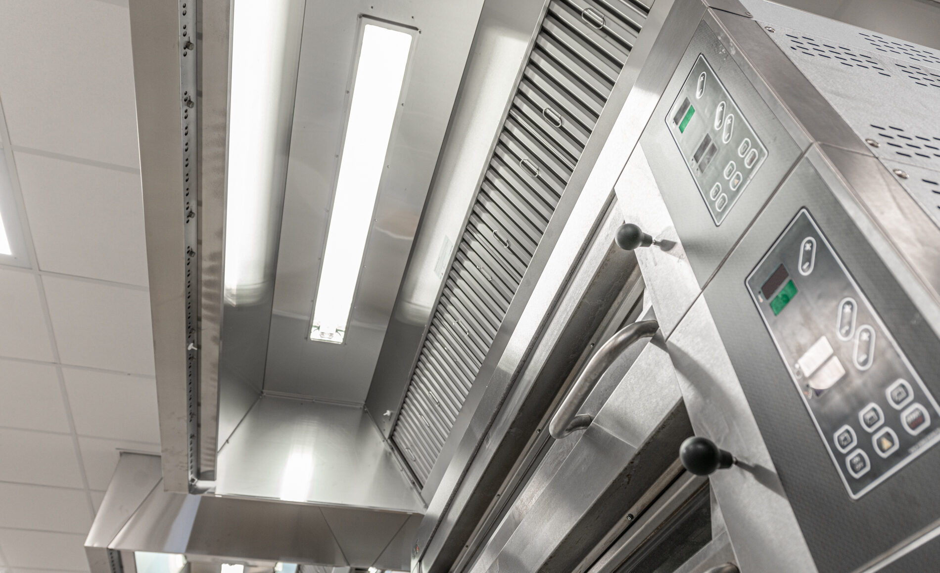 News - The OptiLumo professional kitchen lighting system now includes ...